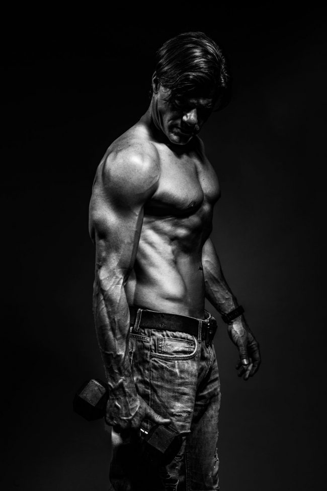 Kitchener Fitness Physique Photographer | Ema Suvajac Photography